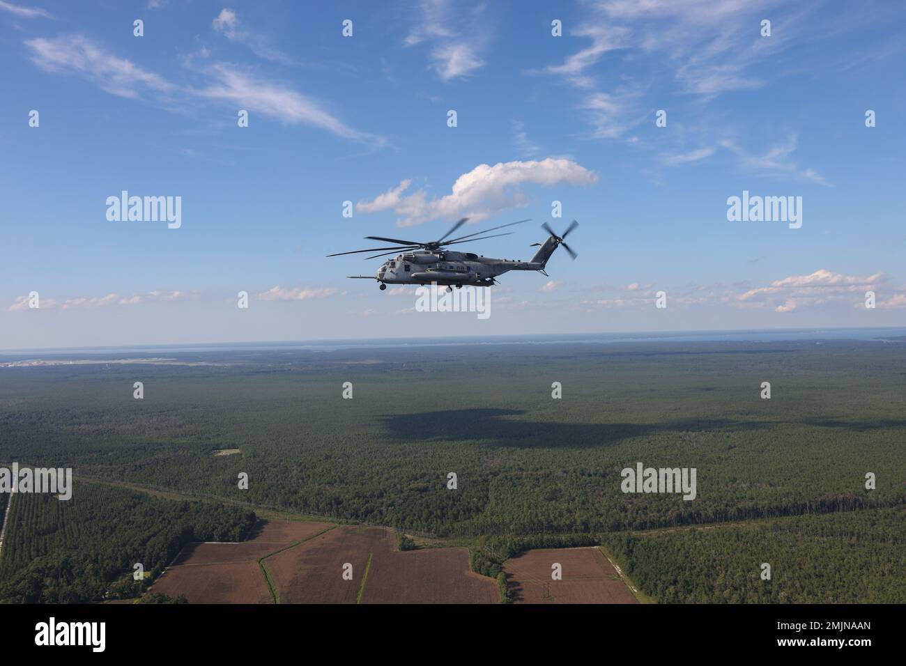A CH-53E Super Stallion with Marine Heavy Helicopter Squadron (HMH) 366 ...