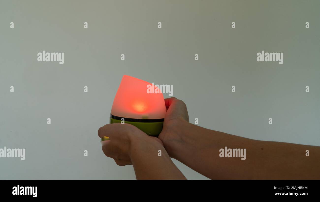 Hand pointing flashlight hi-res stock photography and images - Alamy