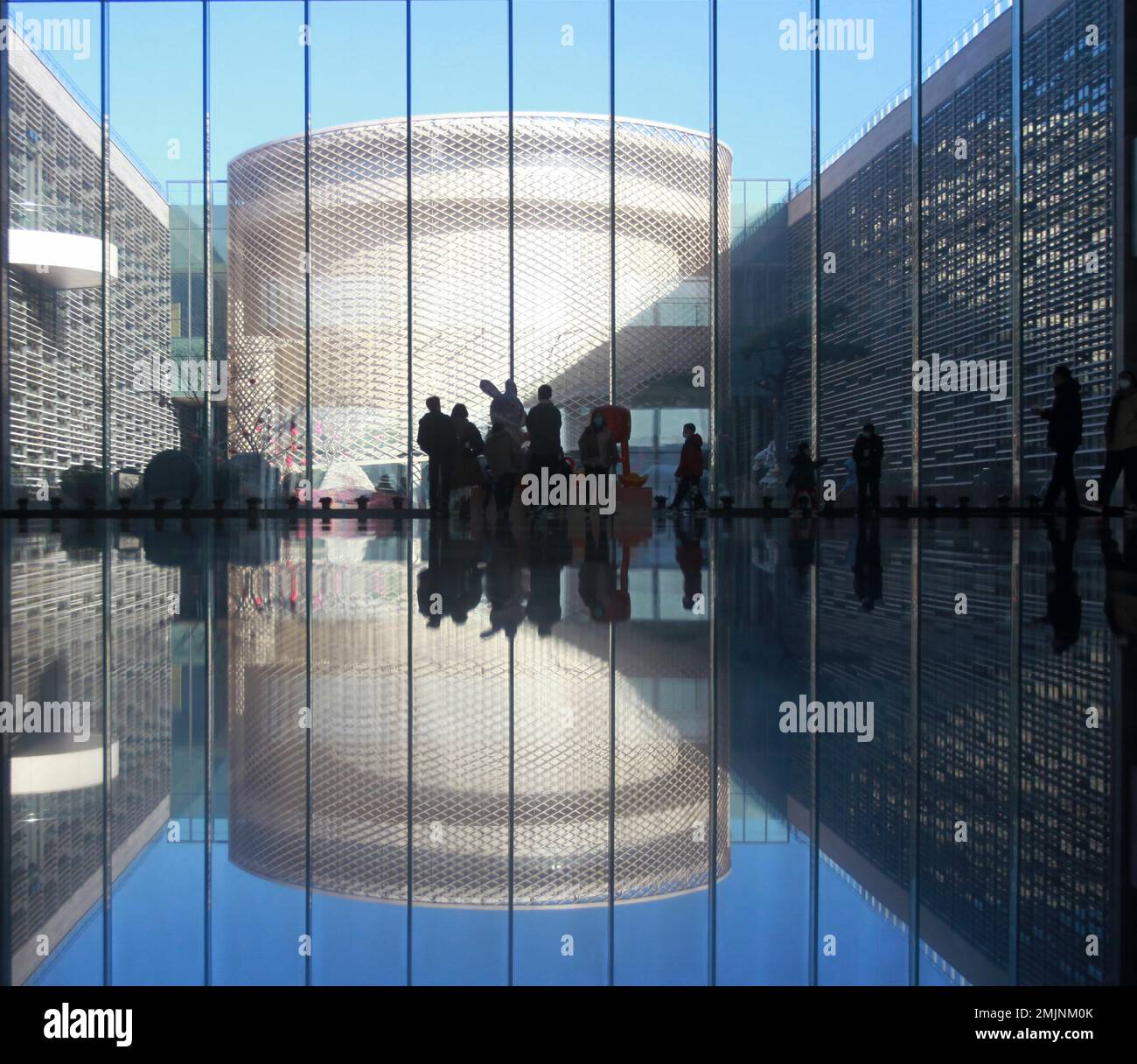 People visit the China Grand Canal Museum in Yangzhou City, east China ...