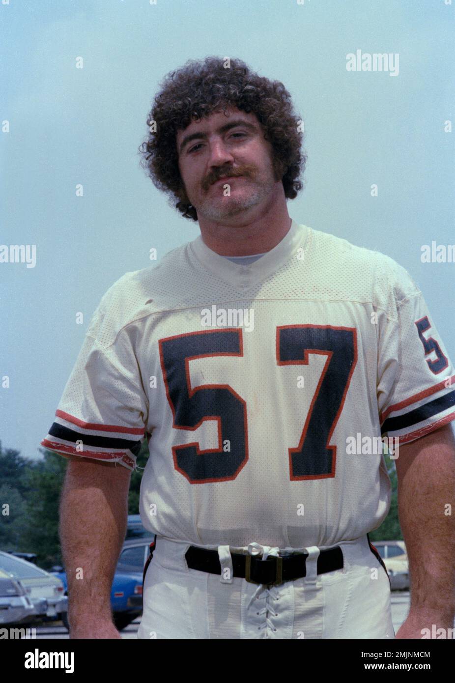 Jeff Van Note of the Atlanta Falcons is pictured in 1975. (AP Photo ...