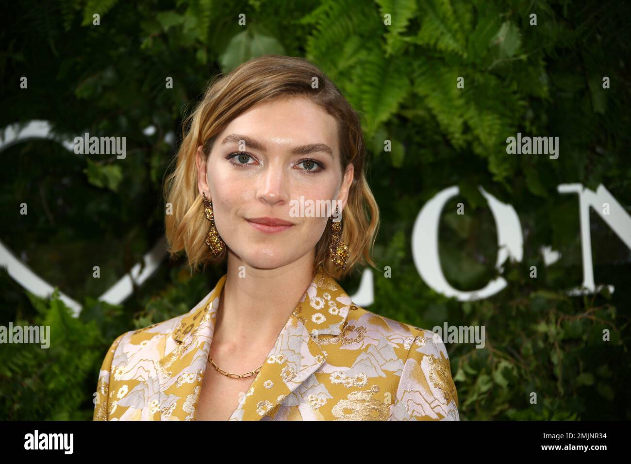 Model Arizona Muse poses for photographers upon arrival at the Chopard ...