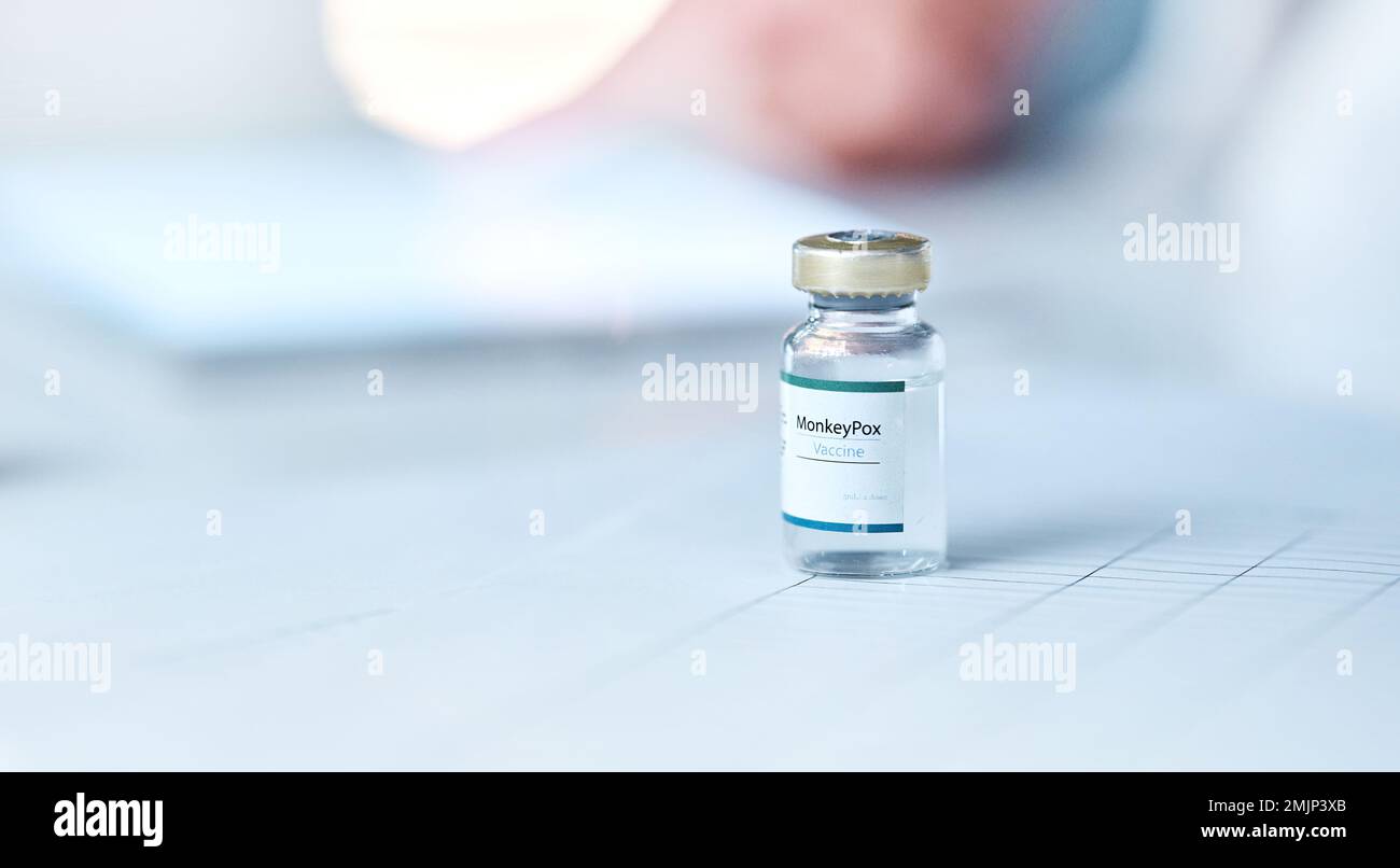 Table healthcare and medicine hi-res stock photography and images - Alamy