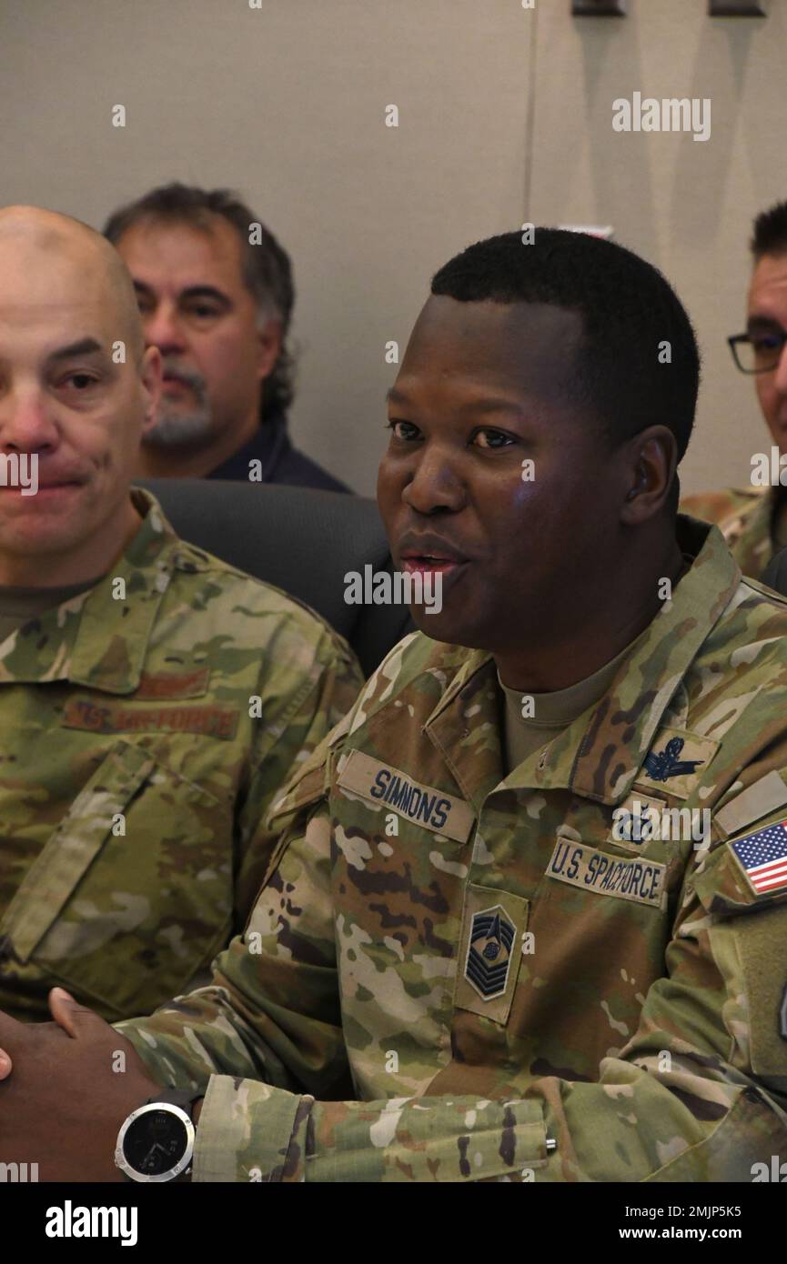 Arctic airmen hi-res stock photography and images - Alamy