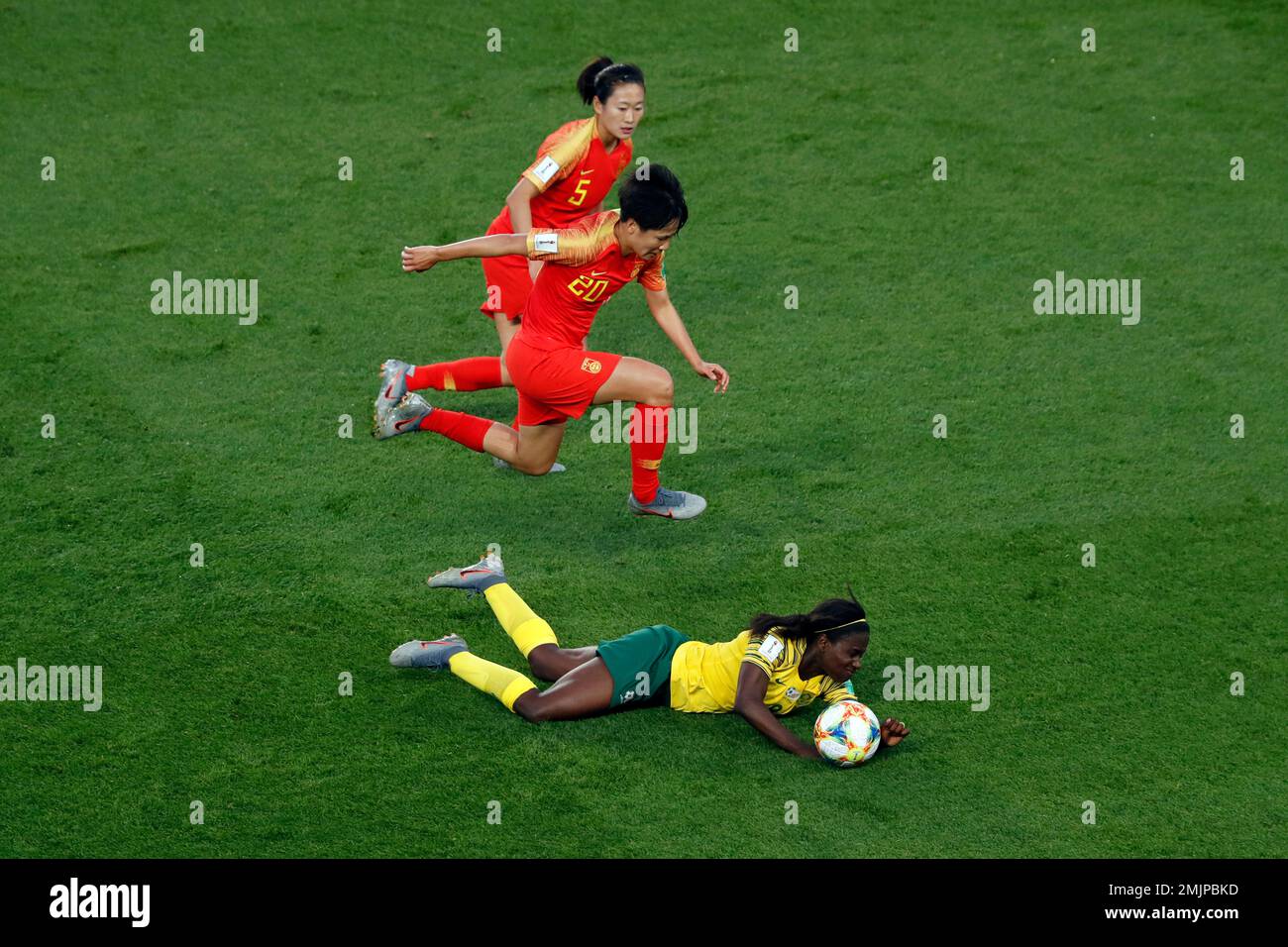 China's Wu Haiyan, top and China's Zhang Rui run ontop of South Africa ...