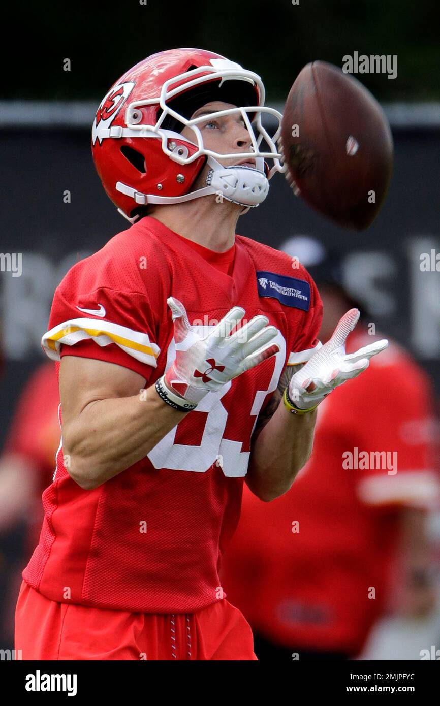 Kansas City Chiefs wide receiver Cody Thompson (83) catches a ball ...