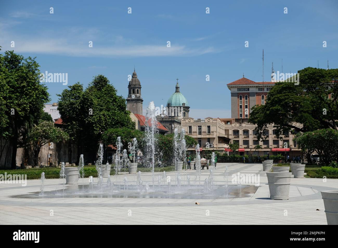 Hero of manila hi-res stock photography and images - Alamy