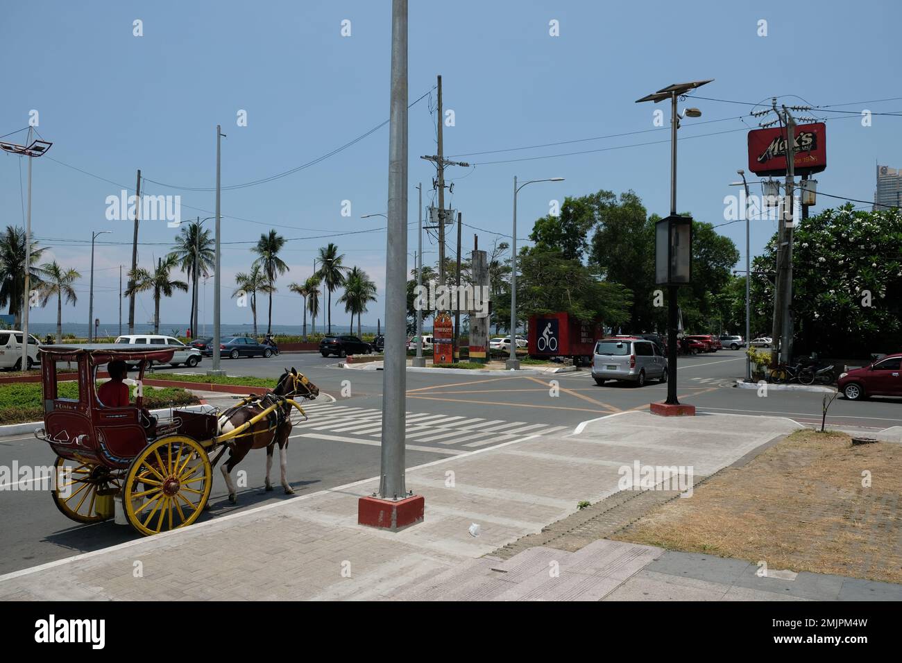 Philippines Manila - Manila Baywalk - Manila Promenade horse-drawn ...