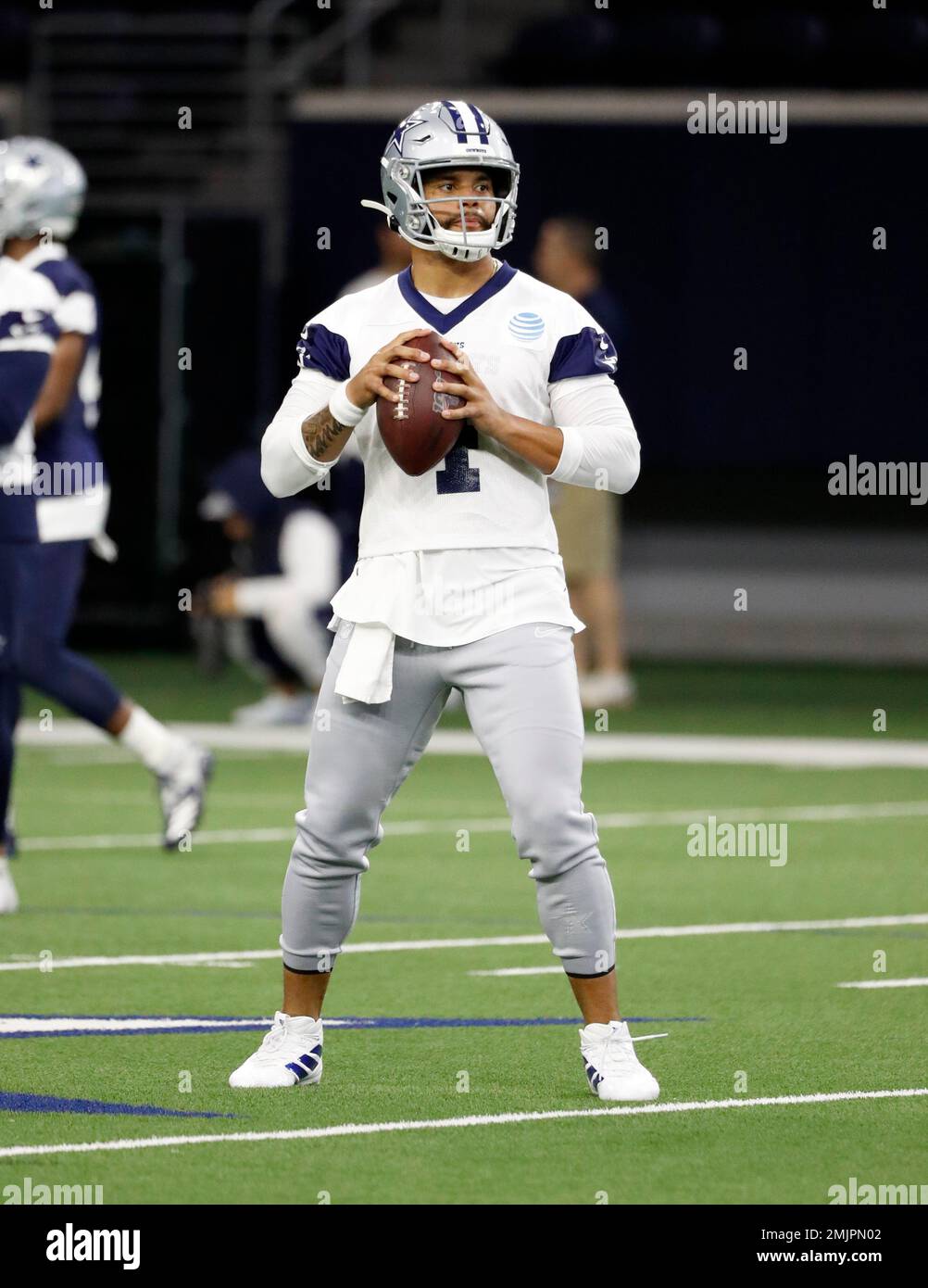 Dallas Cowboys quarterback Dak Prescott (4) drops back to pass during ...