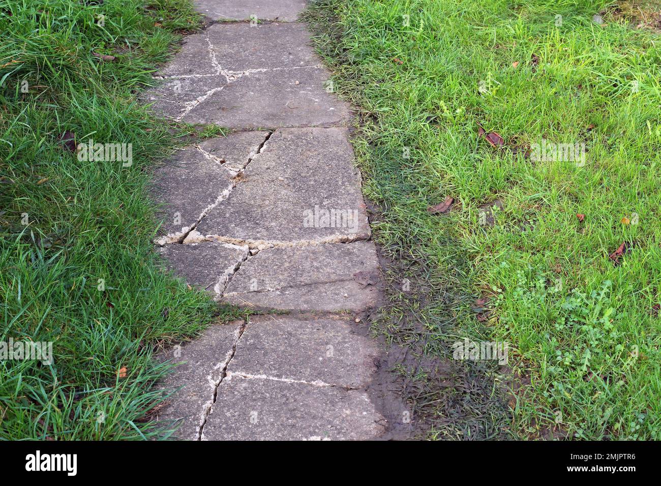 Pavement sidewalk footpath hi-res stock photography and images - Alamy