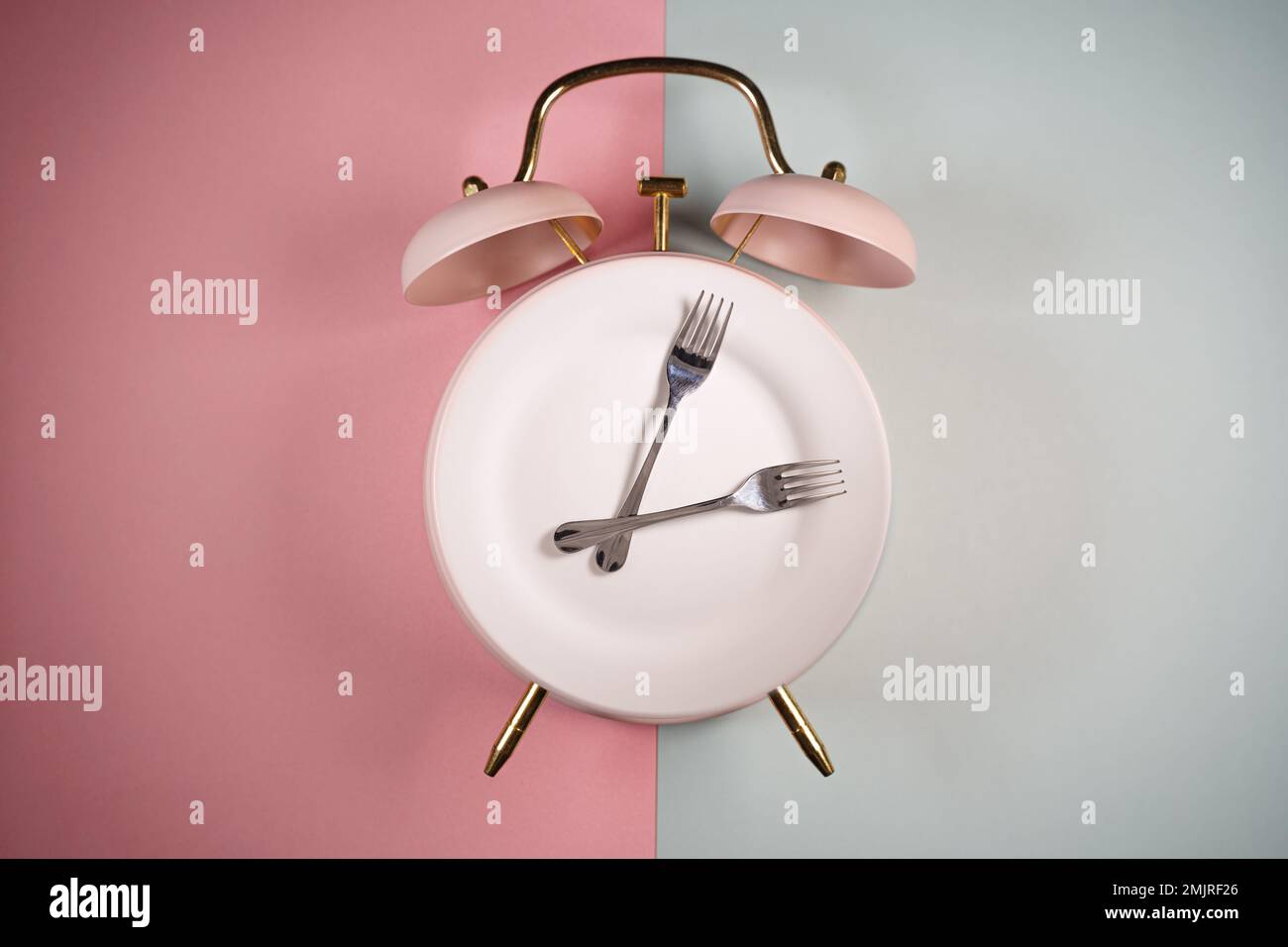 Clock weight hi-res stock photography and images - Alamy