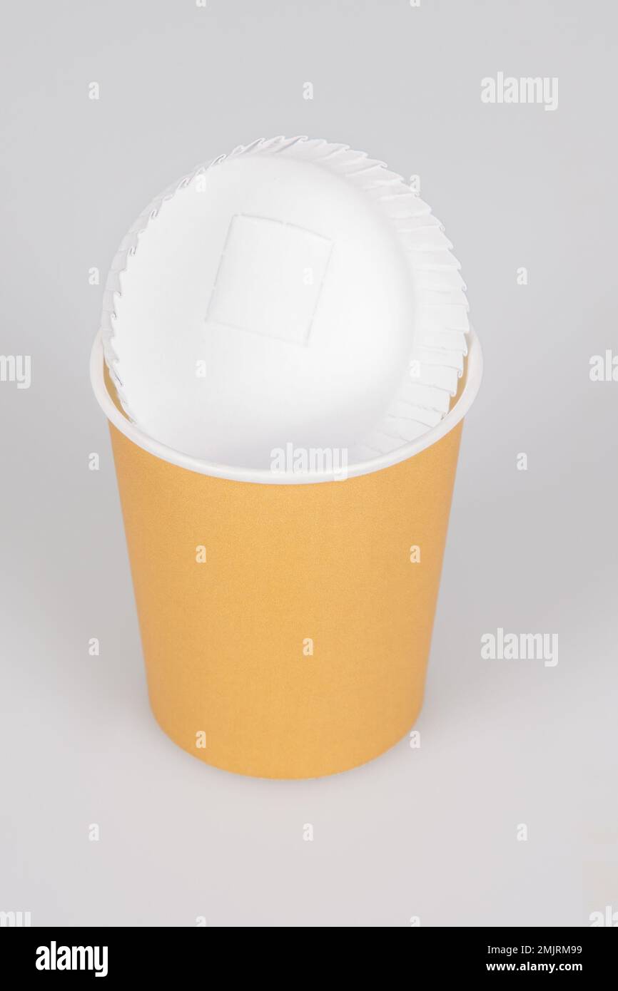 recyclable cardboard coffee cup with lid brown carton paper takeout hot ...