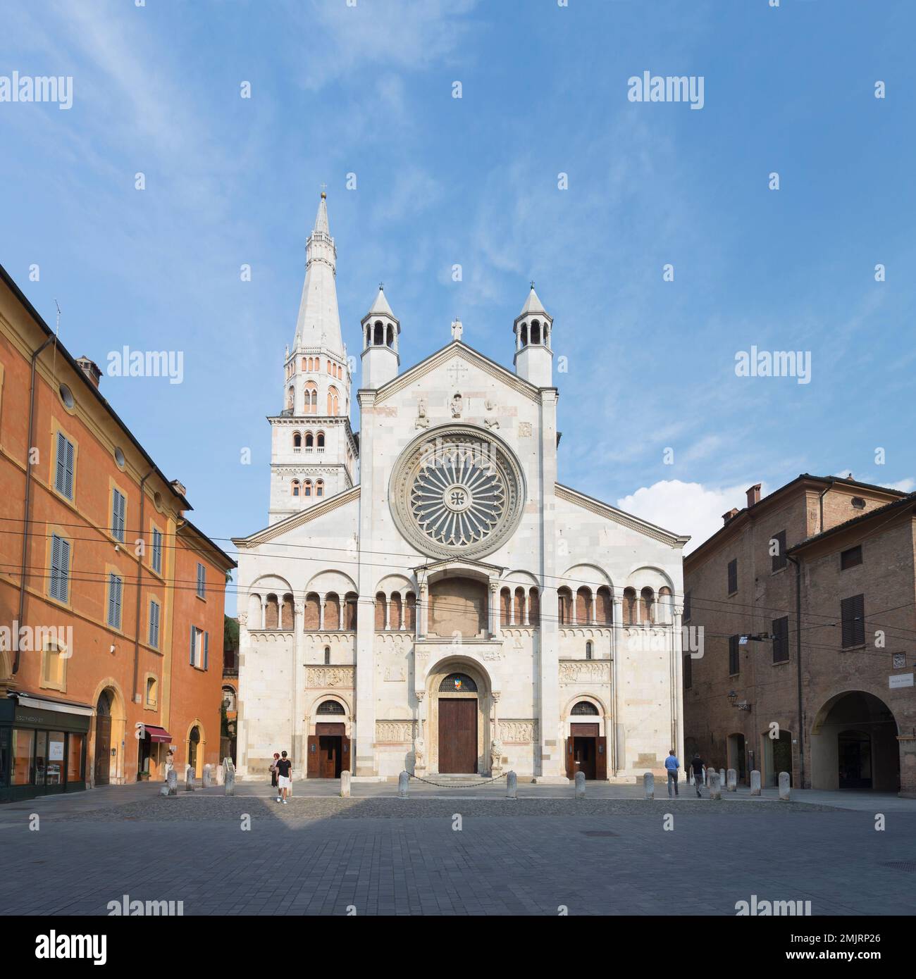 Main entrance of Duomo di Modena, Italy Stock Photo - Alamy