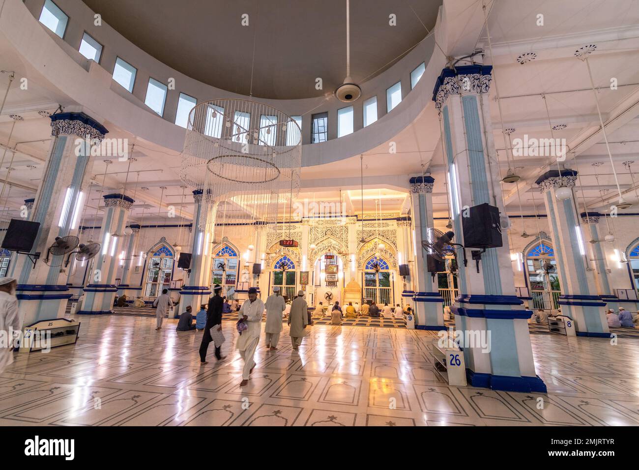 Mosques of pakistan hi-res stock photography and images - Alamy