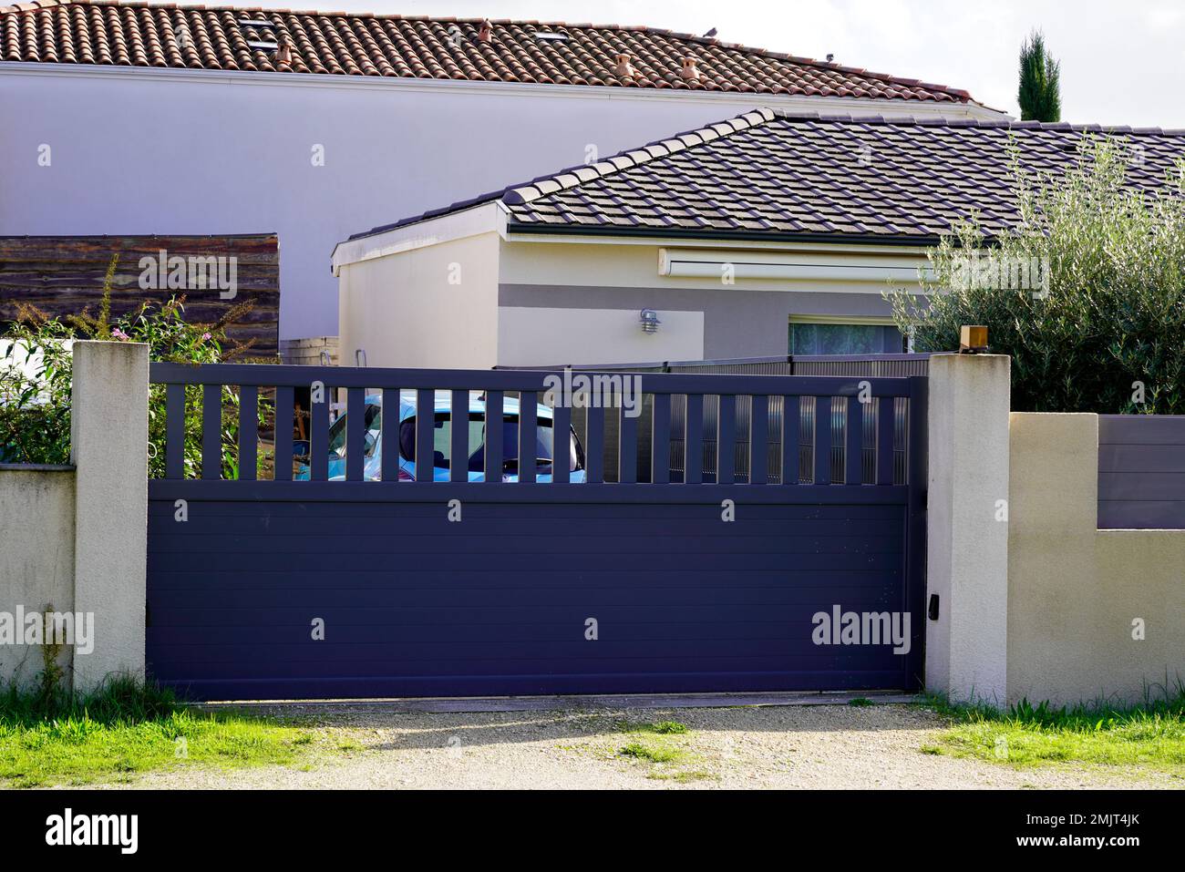 portal aluminum large car home gate grey modern facade house in street ...