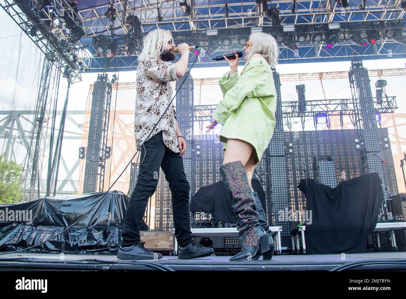 Cole Randall, left, and Shpresa Lleshaj of Flora Cash perform at the ...