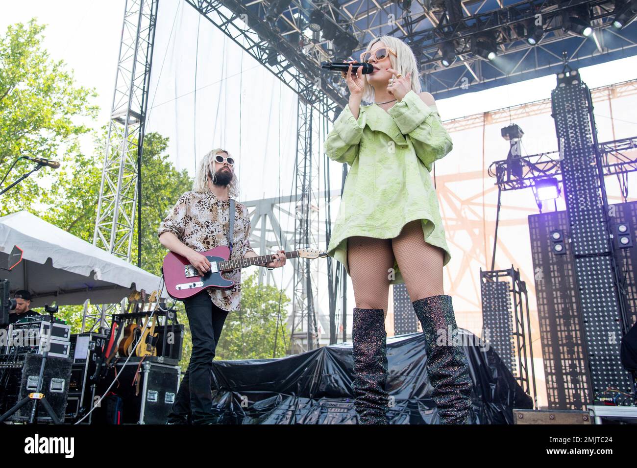 Cole Randall, left, and Shpresa Lleshaj of Flora Cash perform at the ...