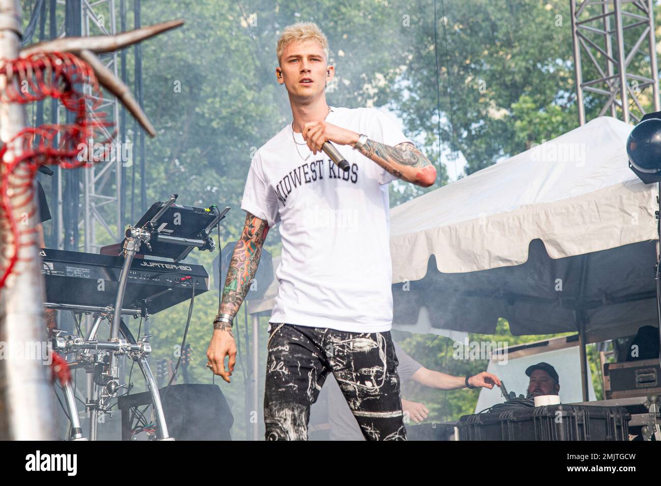 Machine Gun Kelly performs at the Bunbury Music Festival on Friday, May ...