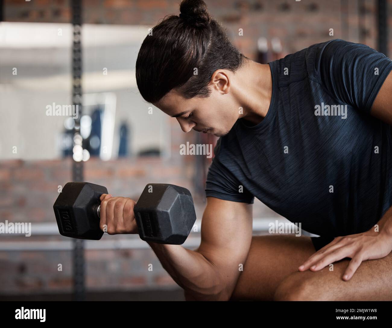 Bicep muscles hi-res stock photography and images - Alamy