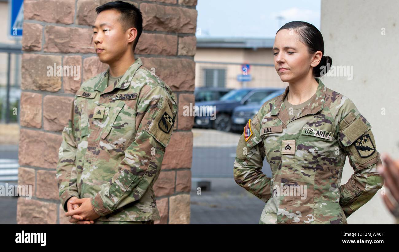 525th military intelligence brigade hi-res stock photography and images ...