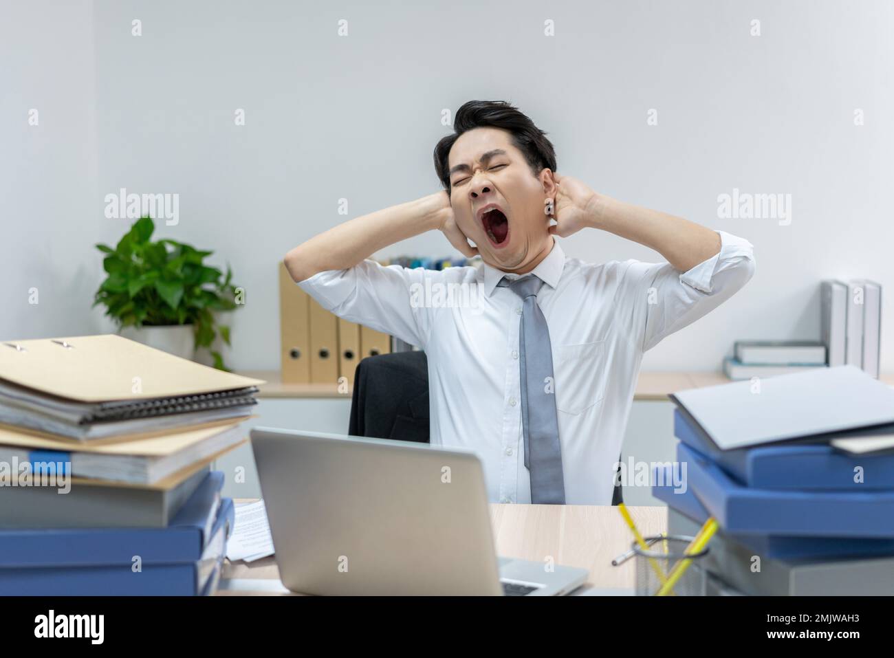 Business men look documents hi-res stock photography and images - Alamy