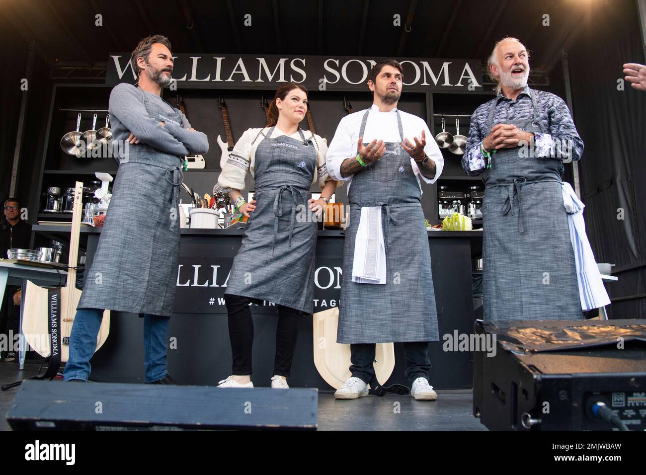 Eric McCormack, from left, Gail Simmons, Ludo Lefebvre, and Hubert ...