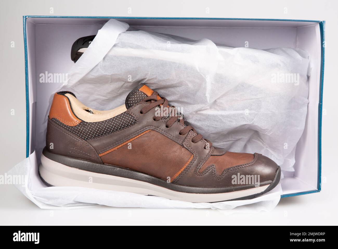 Running shoe box cardboard hi-res stock photography and images - Alamy