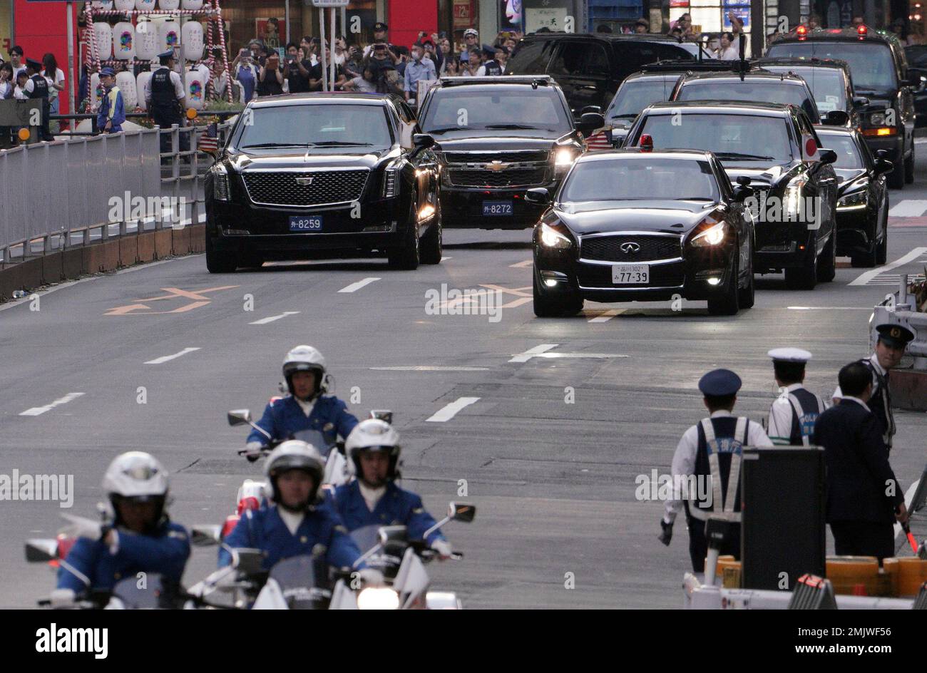The motorcade of U.S. President Donald Trump and first lady Melania ...