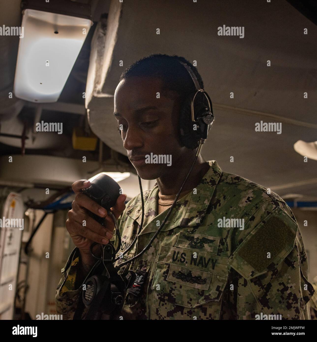 220901-N-UF592-1030 YOKOSUKA, Japan (Sept. 1, 2022) Aviation ...