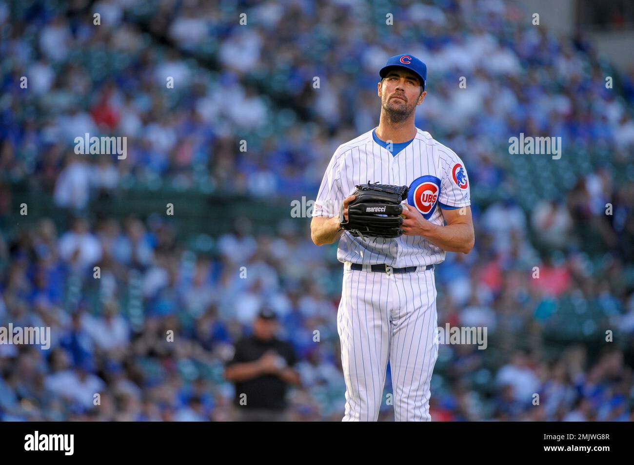 Chicago Cubs starting pitcher Cole Hamels (35) throws against the ...