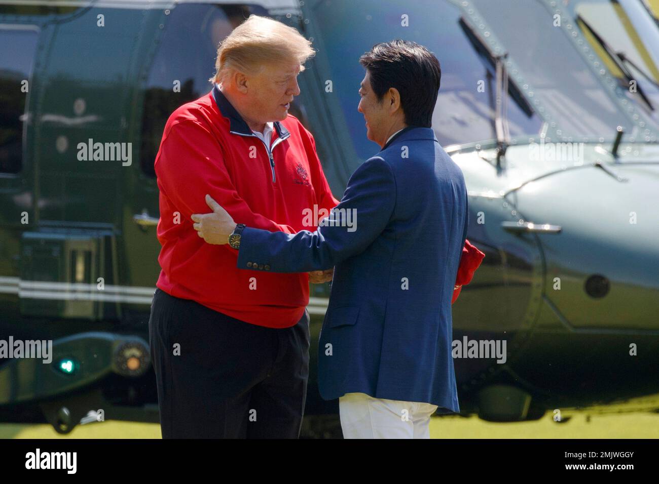 President Donald Trump meets with Japanese Prime Minister Shinzo Abe ...