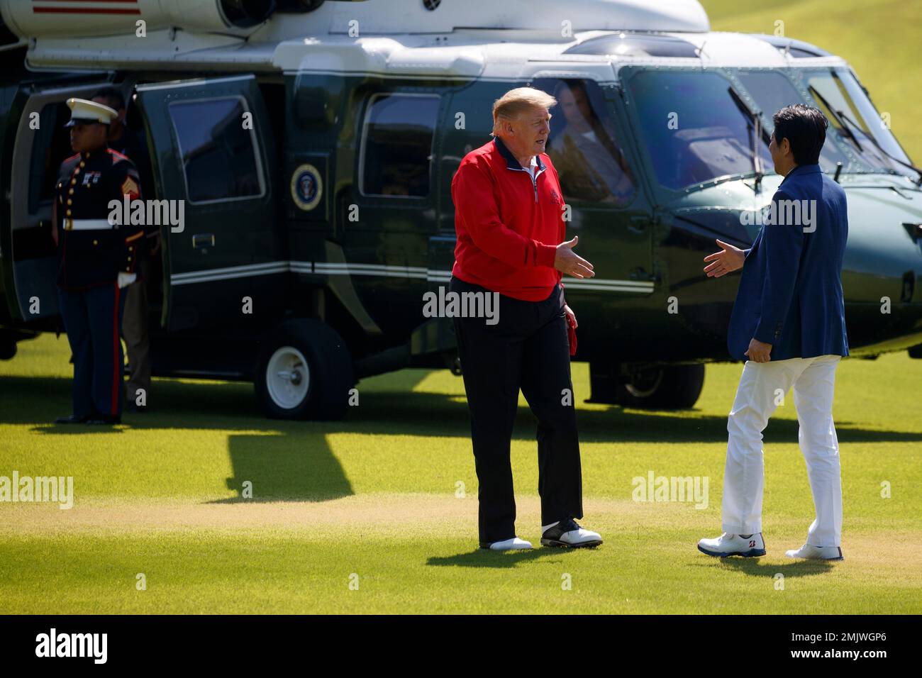 President Donald Trump meets with Japanese Prime Minister Shinzo Abe ...