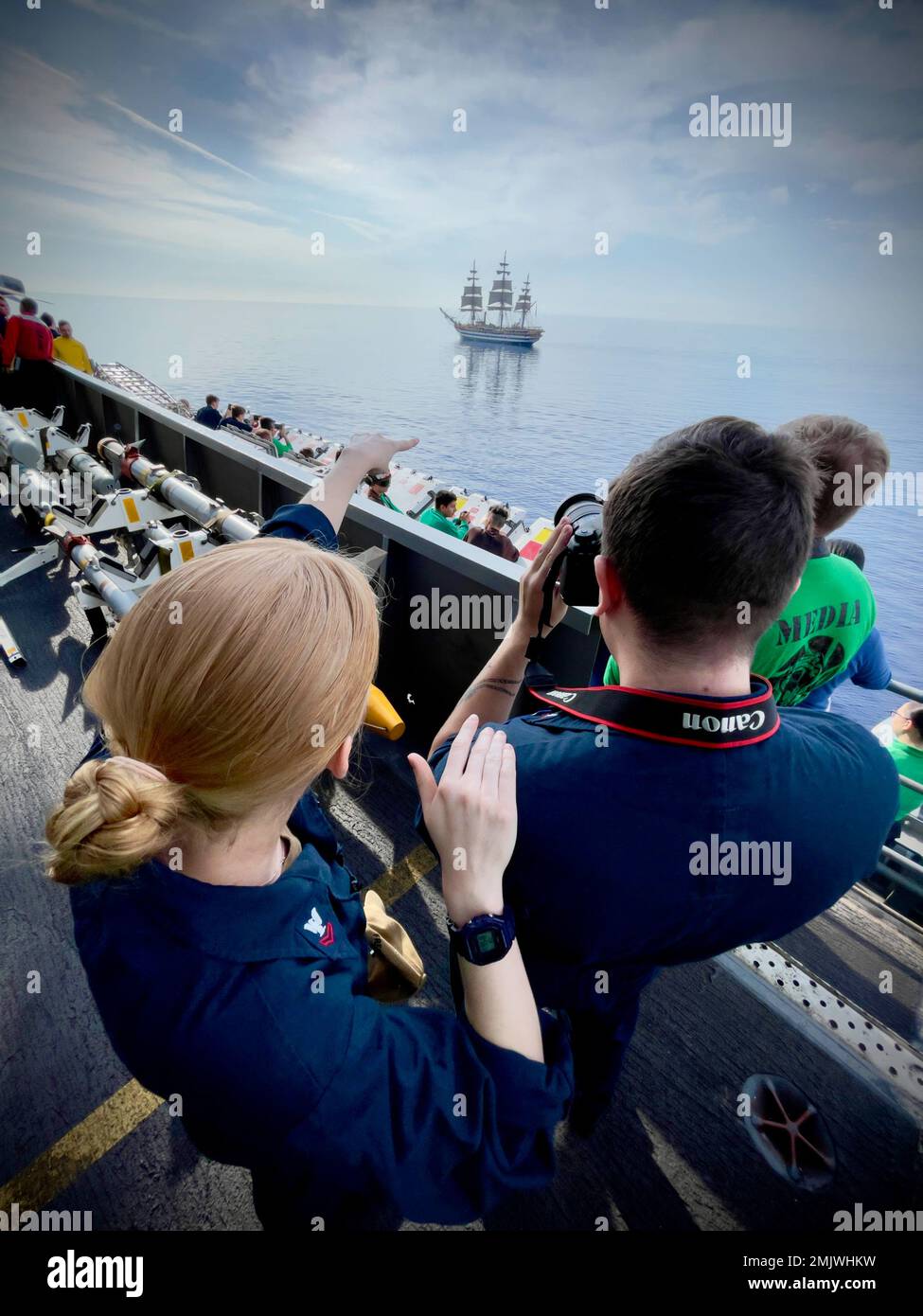 Crew Uss Bausell Dd845 Log