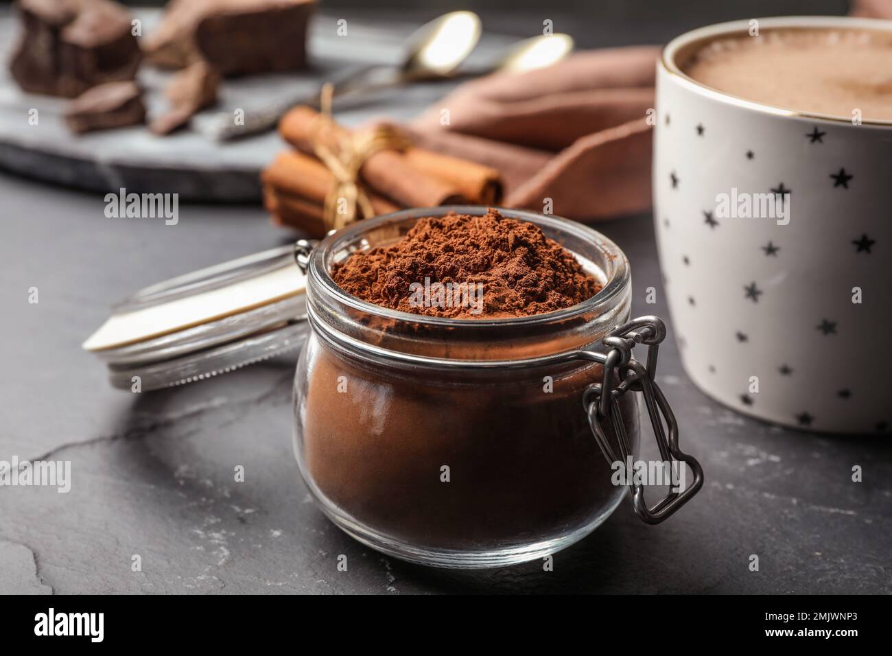 Cinnamon jar powder hi-res stock photography and images - Alamy