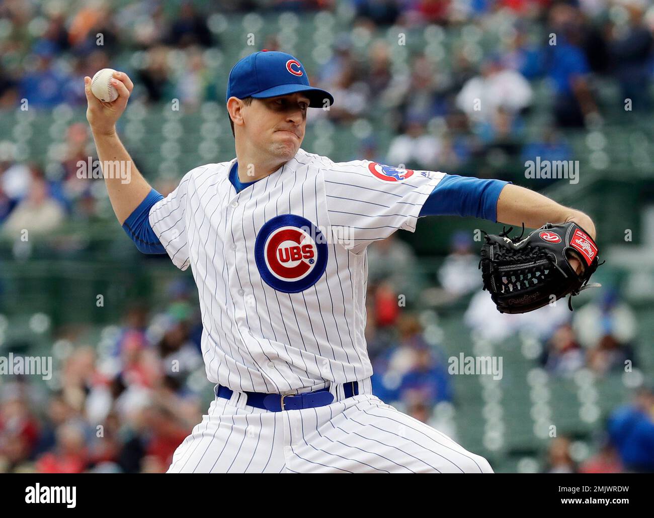 Chicago Cubs starting pitcher Kyle Hendricks throws against the ...