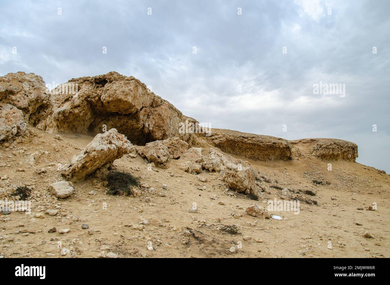 Limestone hillocks at Purple Island at Al Khor in Qatar Stock Photo - Alamy
