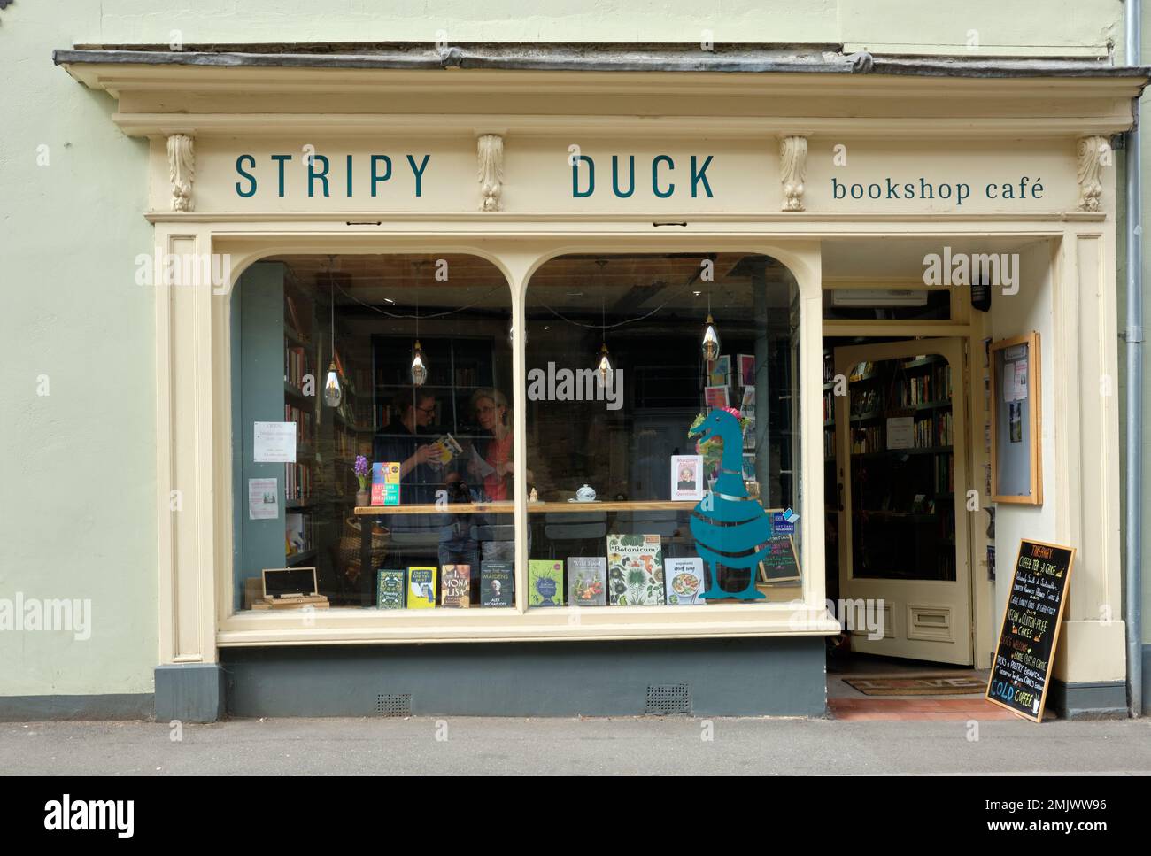 The stripy duck bookshop and cafe hi-res stock photography and images ...