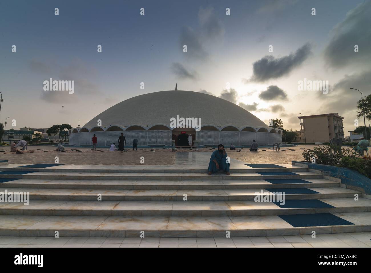 Karachi famous landmarks hi-res stock photography and images - Alamy