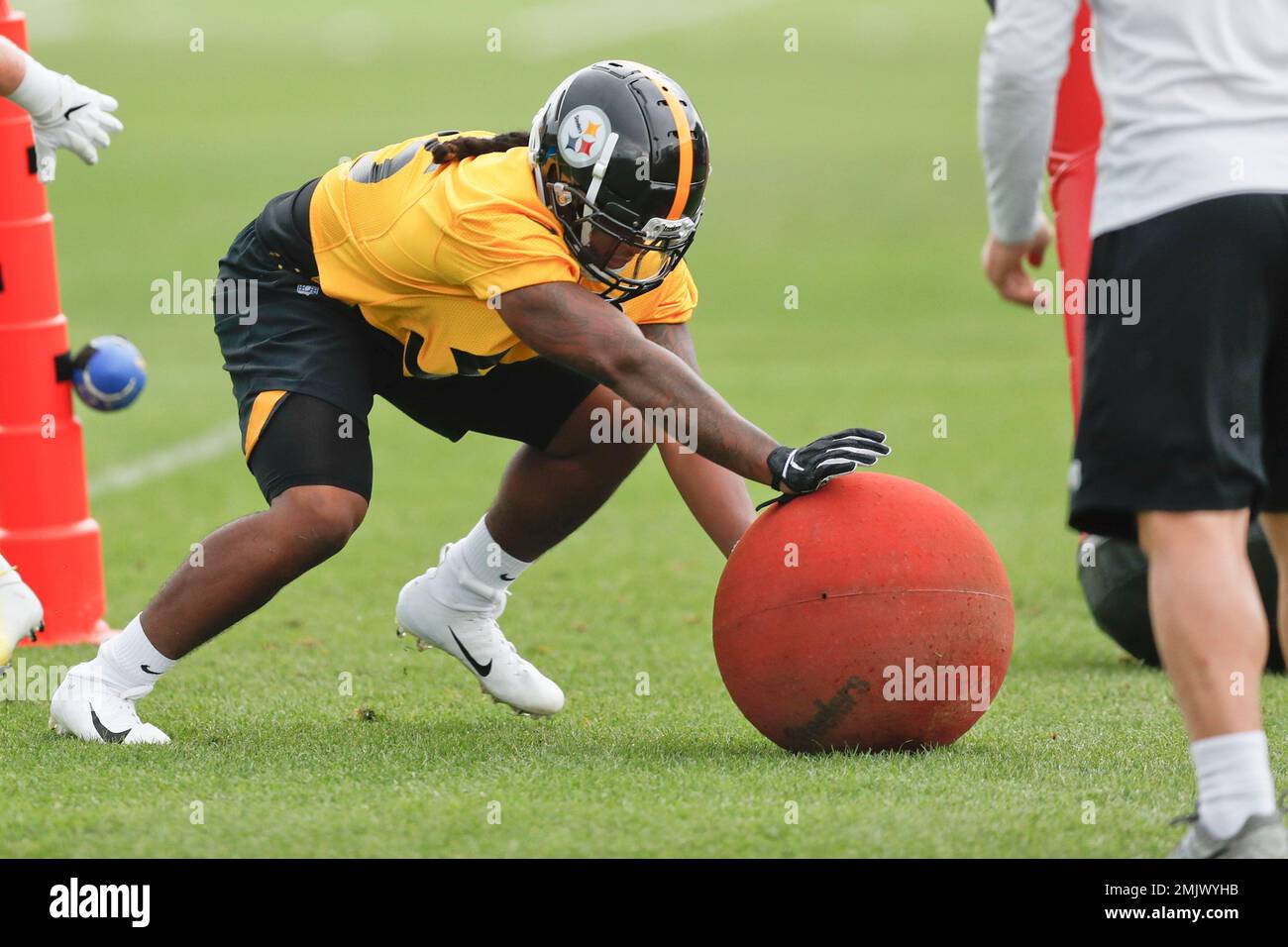 Pittsburgh Steelers linebacker Devin Bush (55) goes through drills ...