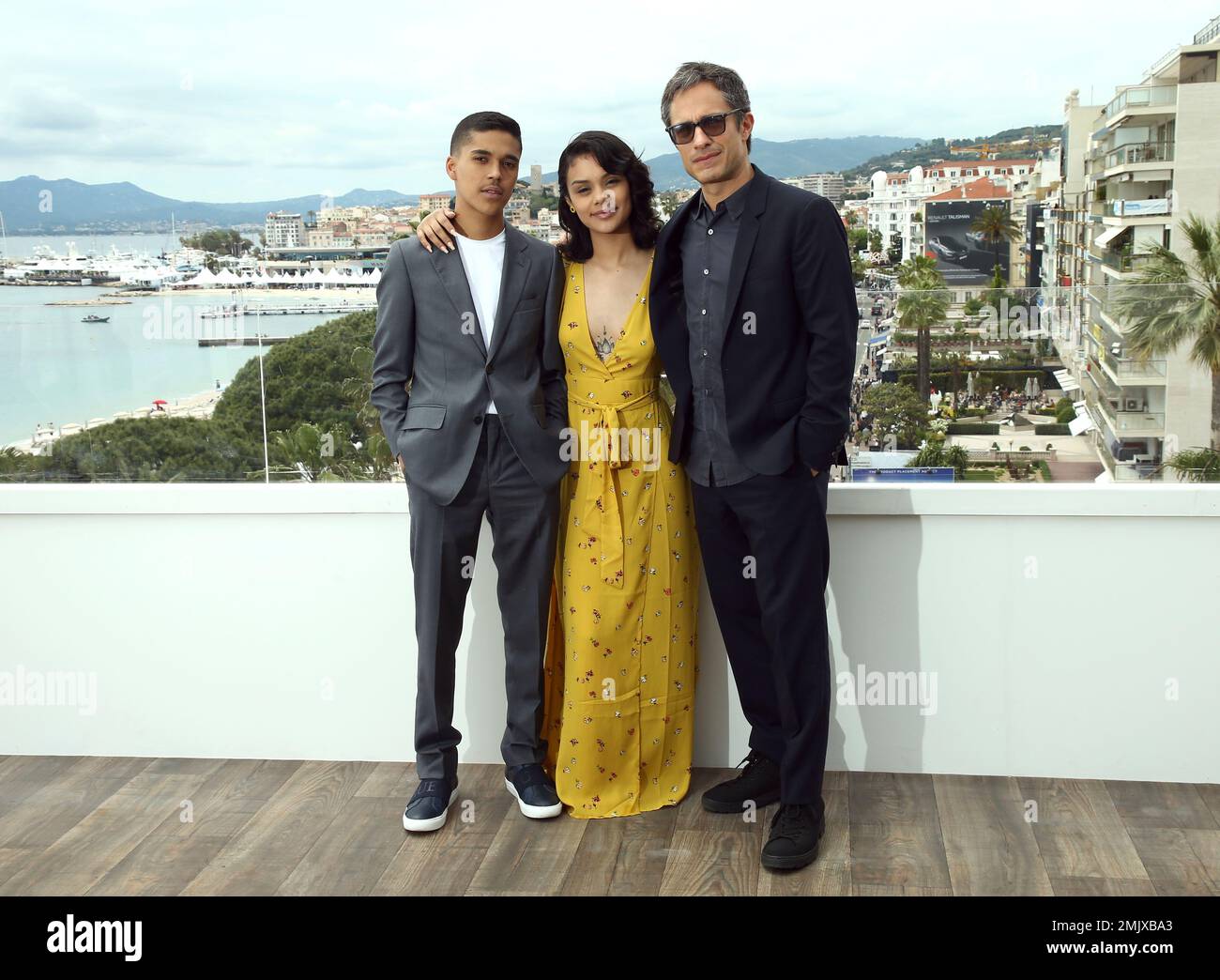 Actors Benny Emmanuel, from left, Leidi Gutierrez and director Gael ...
