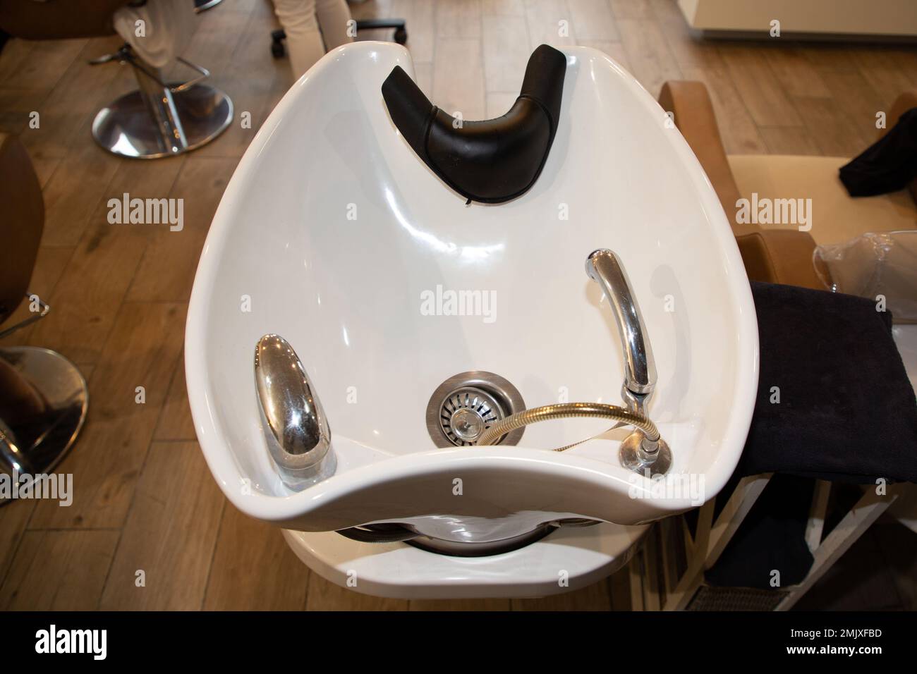 Salon Barber Hair Wash tray at the hairdresser Stock Photo - Alamy