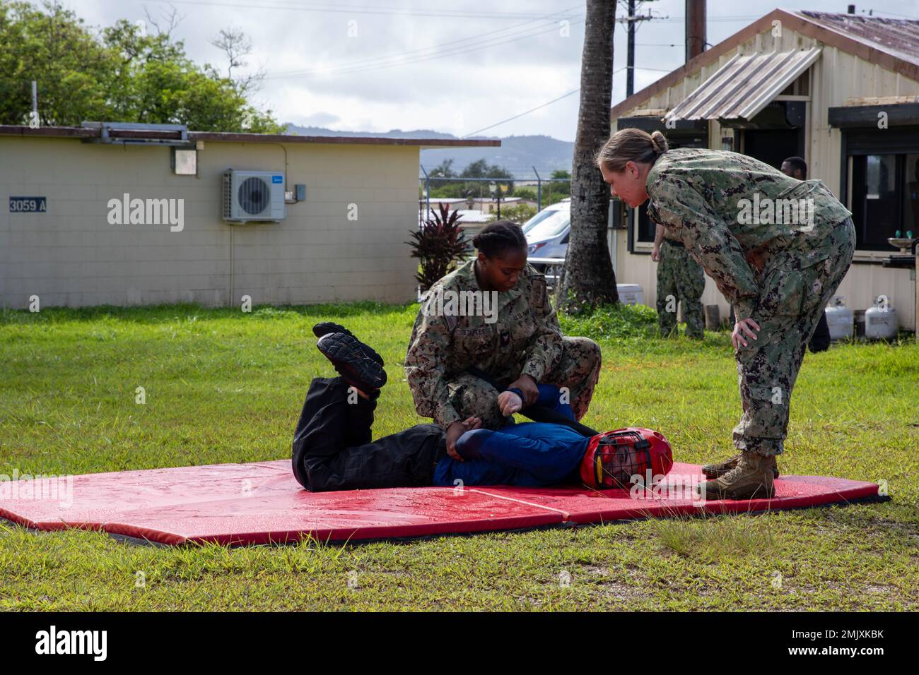 SANTA RITA, Guam (Sept. 1, 2022) Sailors from Navy Cargo Handling ...