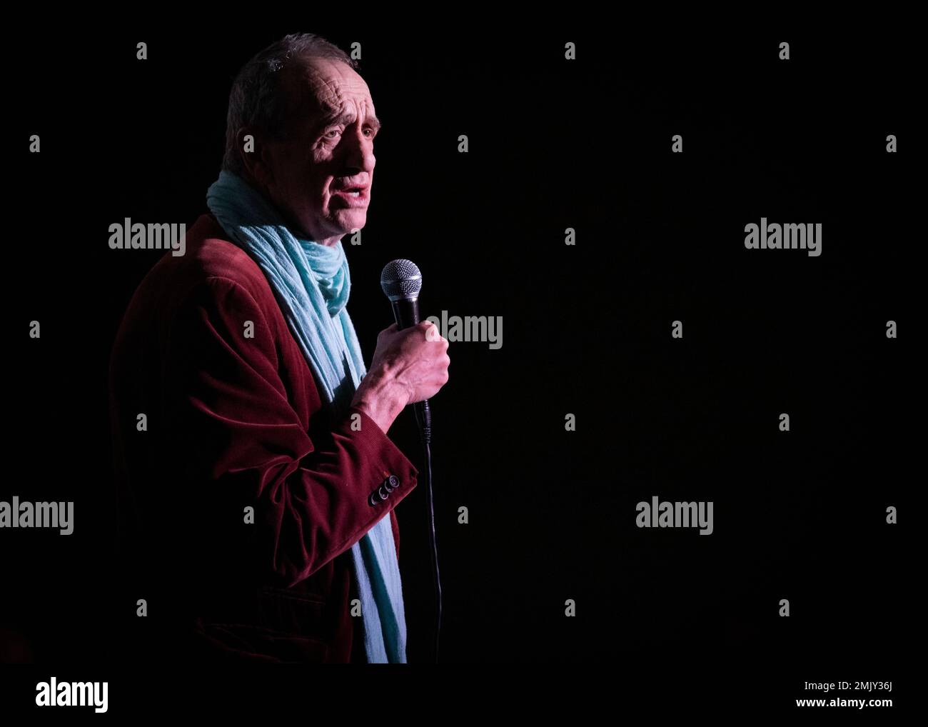 Arthur smith grumpy old hi-res stock photography and images - Alamy