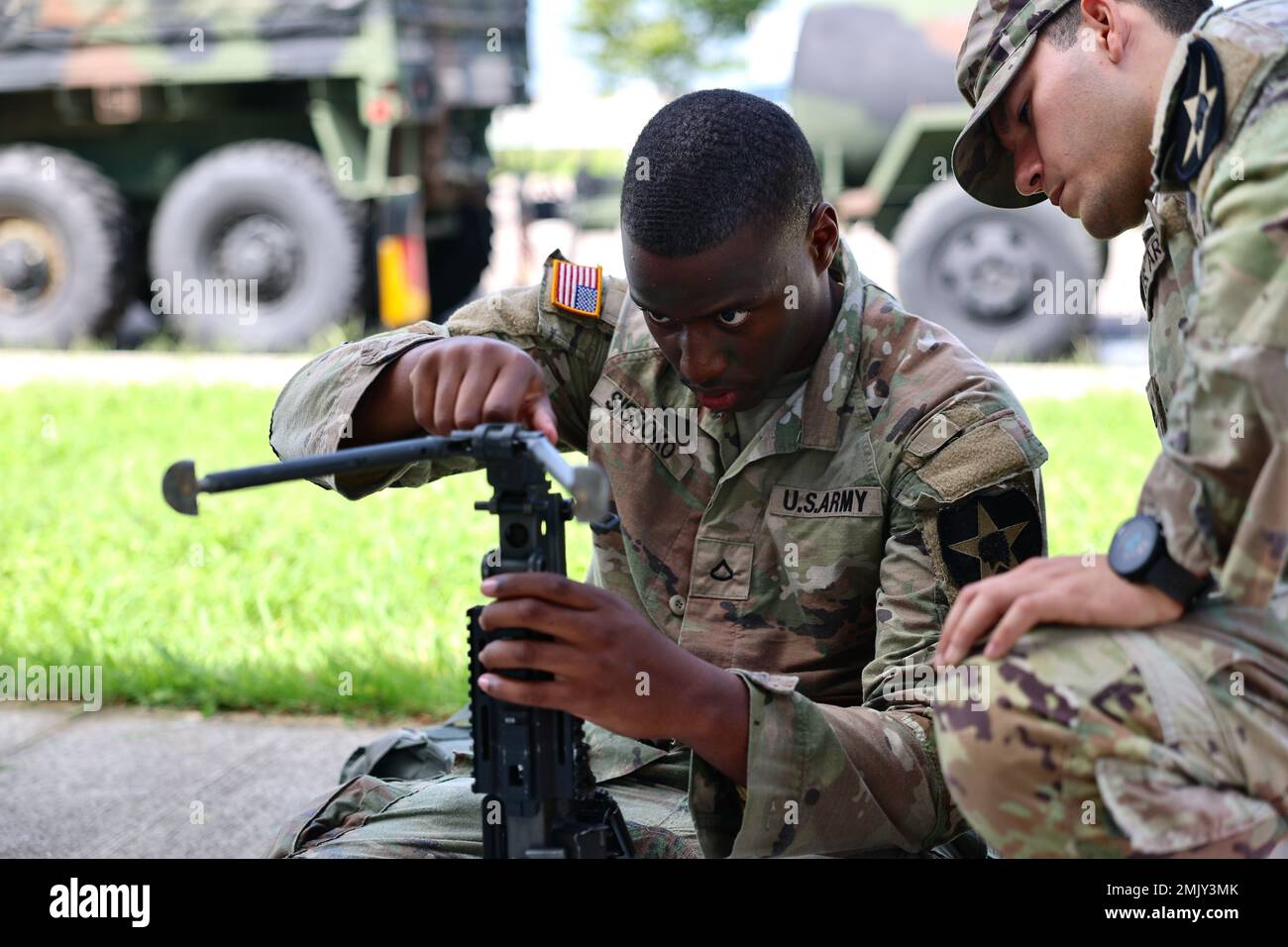Weapon platforms hi-res stock photography and images - Alamy