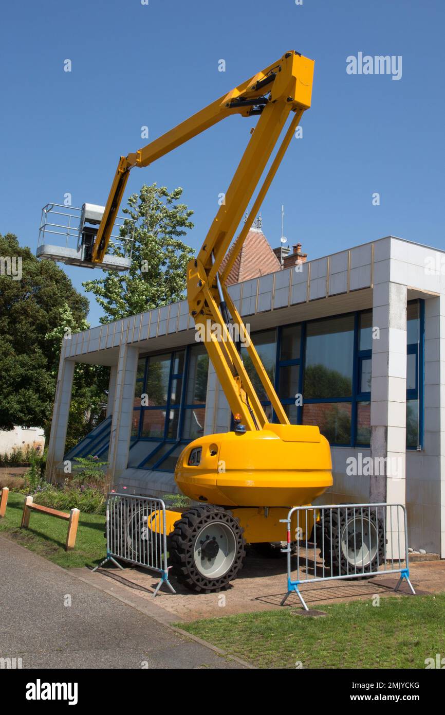self-supporting lifting platform pod nacelle in blue sky Stock Photo ...