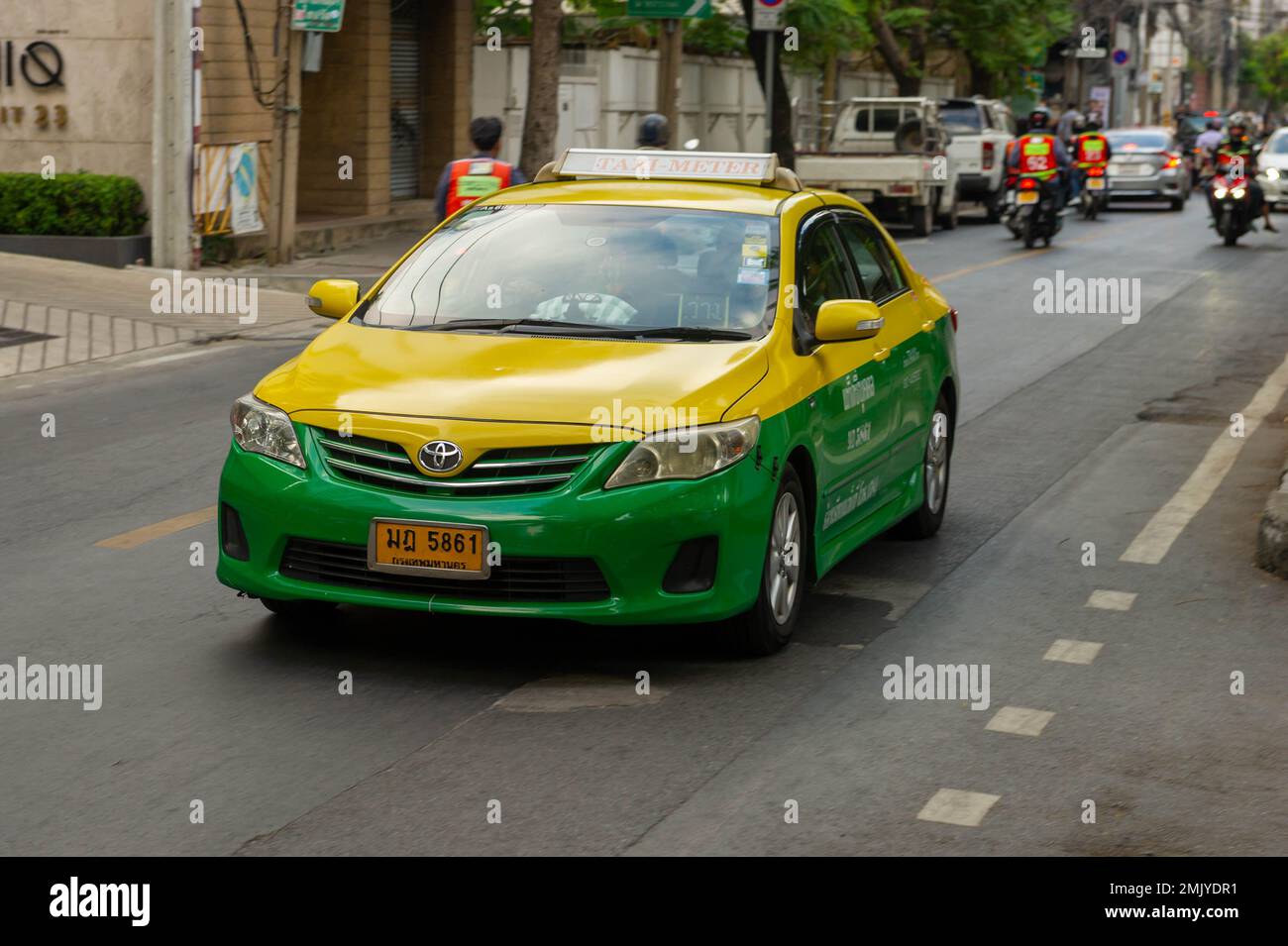 Toyota avensis saloon hi-res stock photography and images - Alamy
