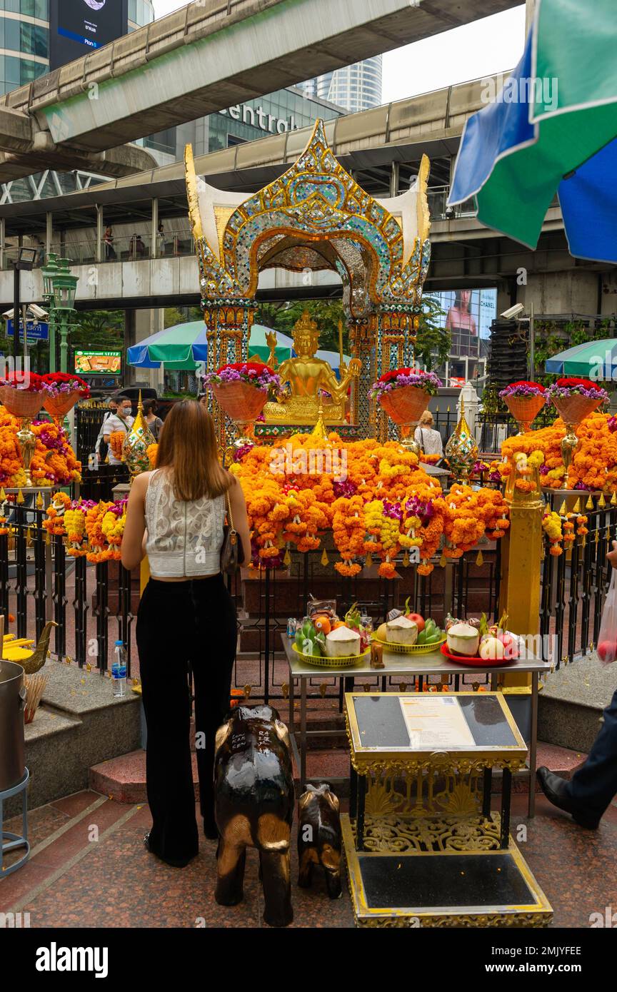 The Erawan Shrine Bangkok, Thailand Stock Photo - Alamy