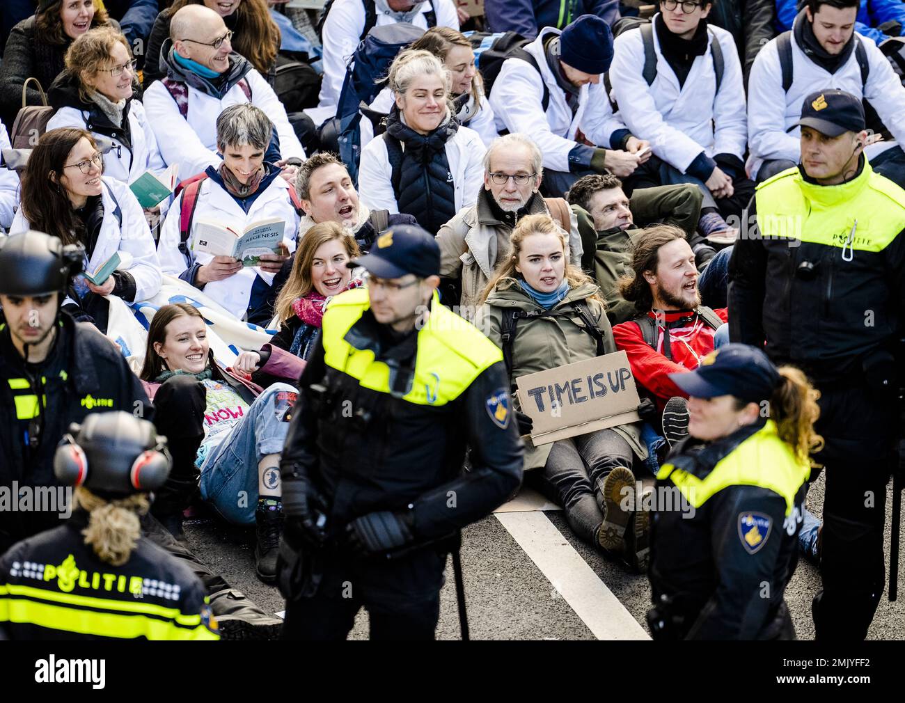 Second chamber large group of people hi-res stock photography and ...