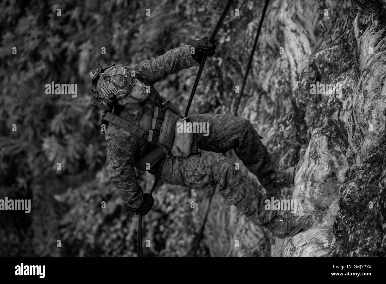 Okinawa, Japan (Sep. 01, 2022) Marines repel down cliff side during The ...