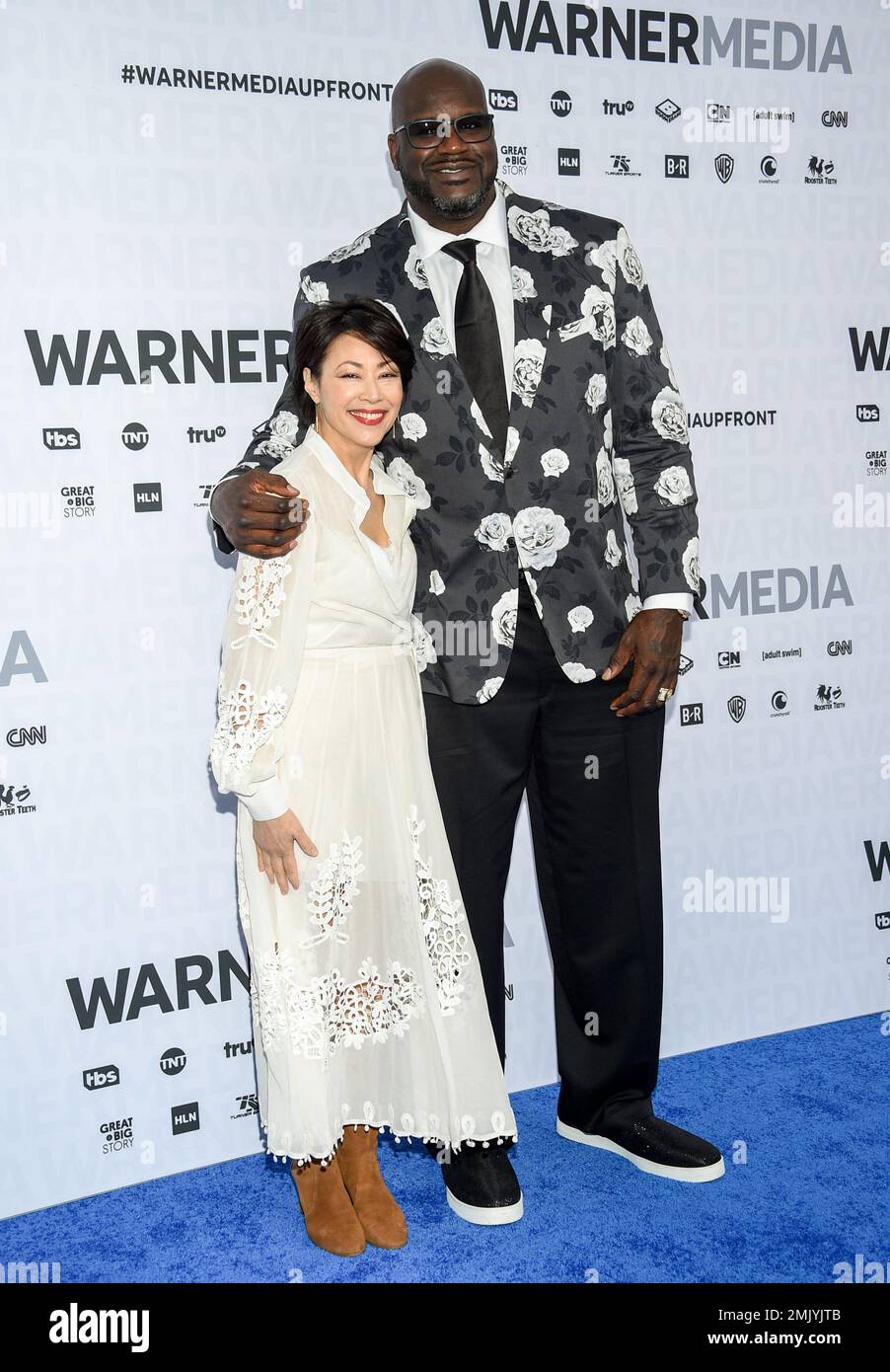 Television journalist Ann Curry, left, and sports commentator Shaquille ...