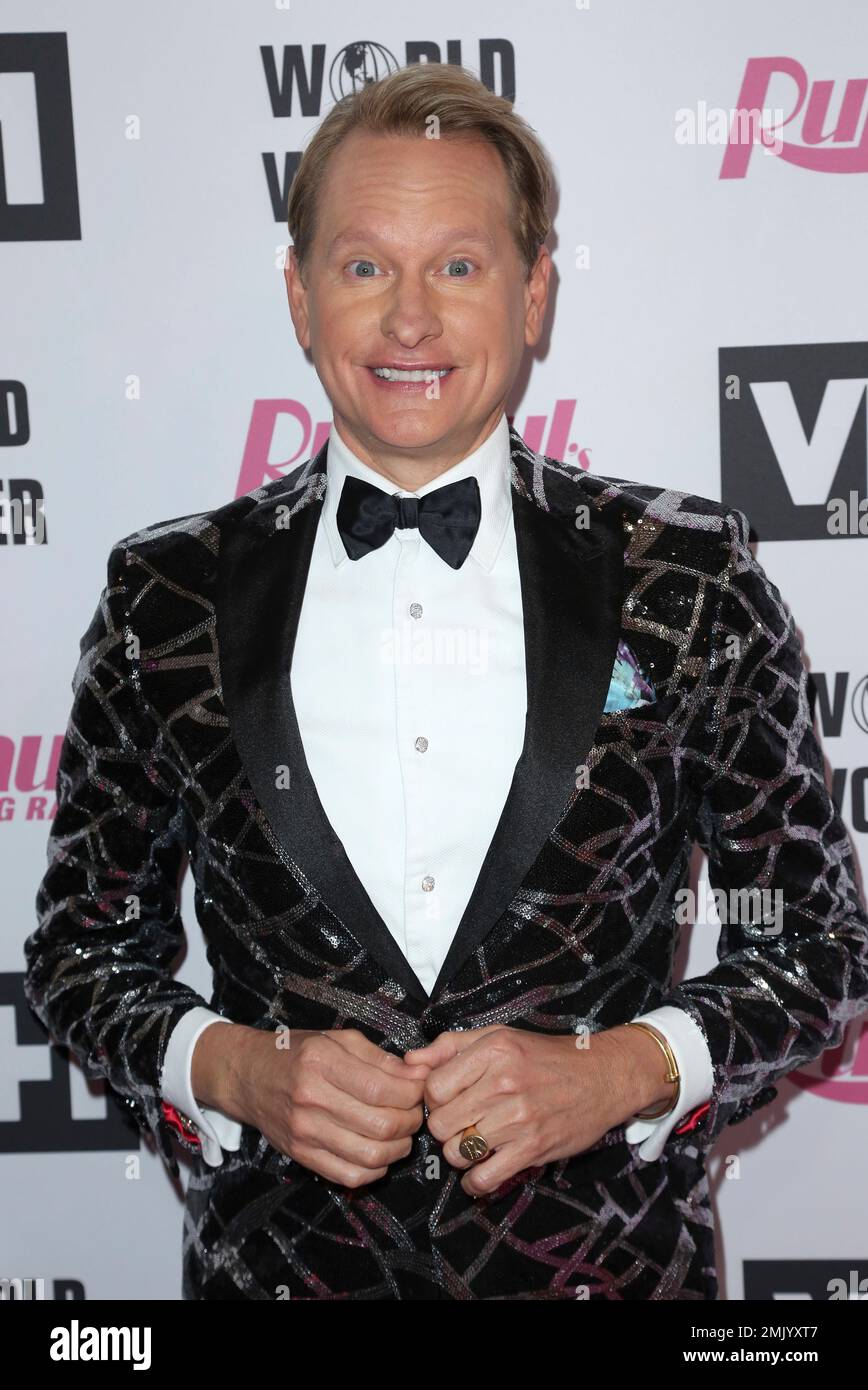 Carson Kressley arrives at the red carpet for "RuPaul's Drag Race ...